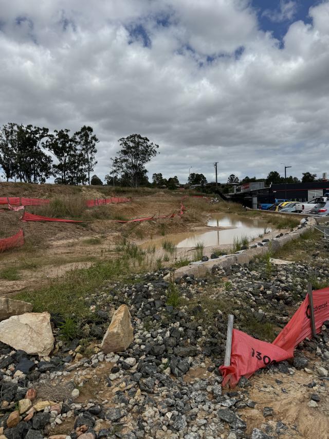 Mud wars rage on - Beaudesert Times